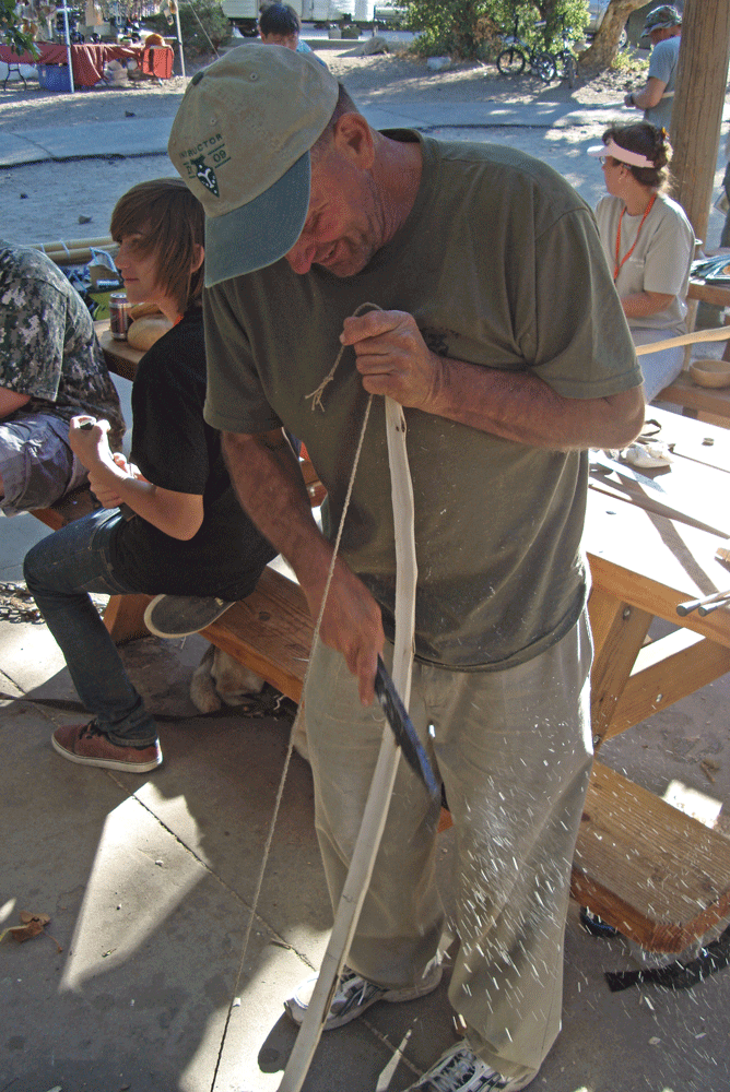 LEARN HOW TO MAKE YOUR OWN ARCHERY SET IN NATURE