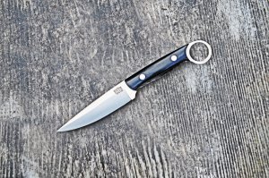 Learn About The Pros And Cons of Ring-Handle Knives