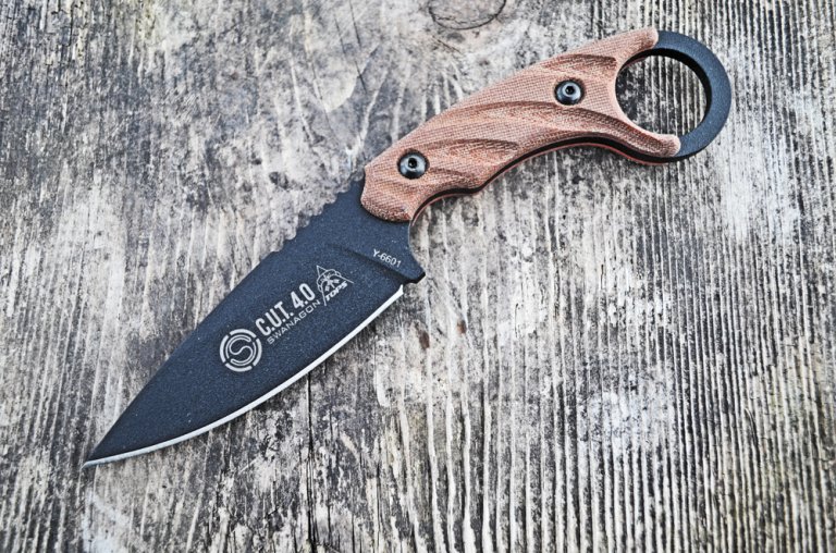 Learn About The Pros And Cons of Ring-Handle Knives