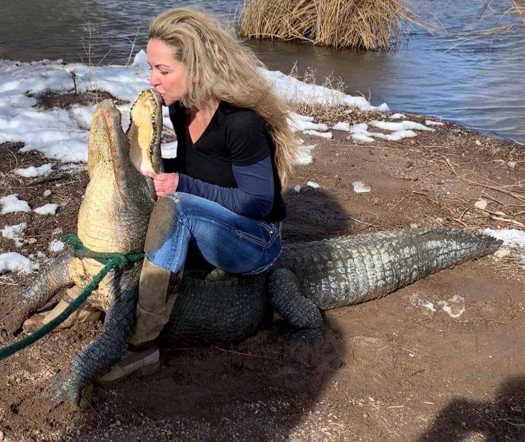 AMBER HARGROVE IS A SURVIVOR! - American Outdoor Guide