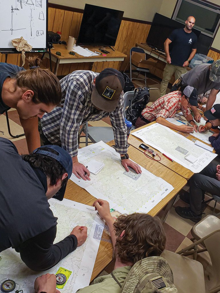 FIELDCRAFT SURVIVAL - American Outdoor Guide